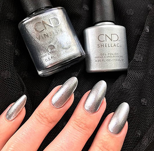 Shellac After Hours לק ג'ל היפואלרגני בצבע כסף מטאלי מנצנץ אטום | לק ג ...