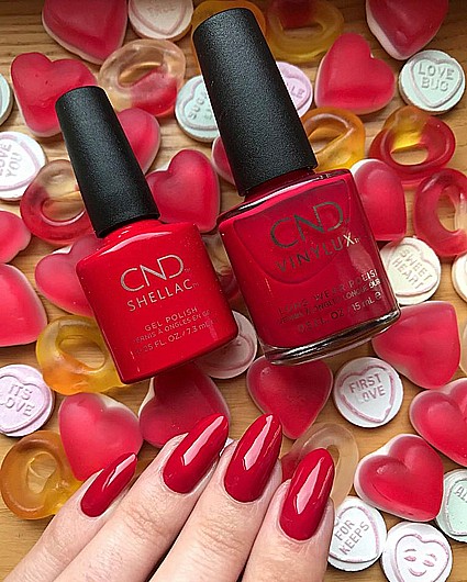 Shellac First Love לק ג'ל היפואלרגני בצבע אדום ורדרד אטום | לק ג'ל ...