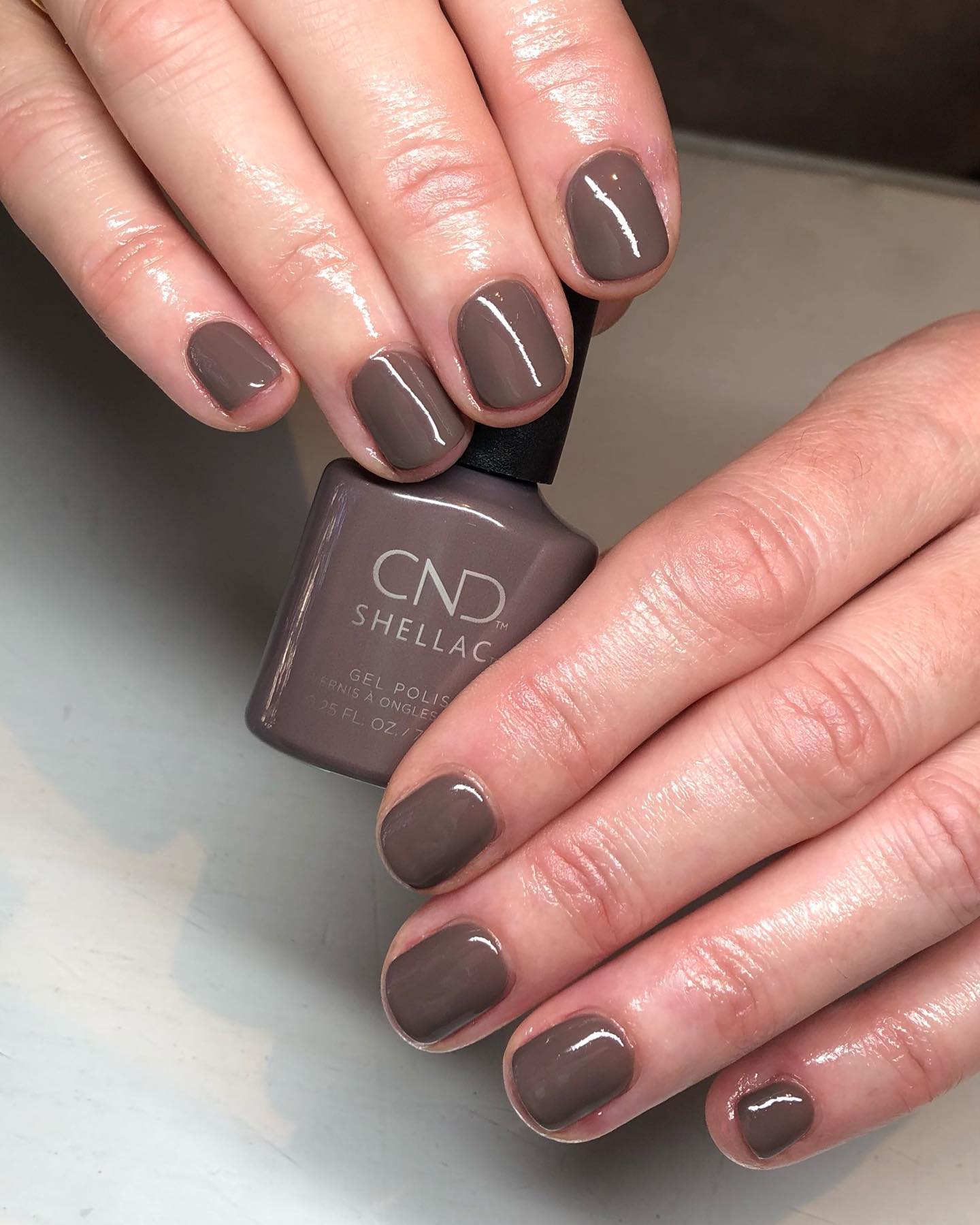 Shellac Rubble לק ג'ל היפואלרגני בצבע חום אפרפר אטום | לק ג'ל ...