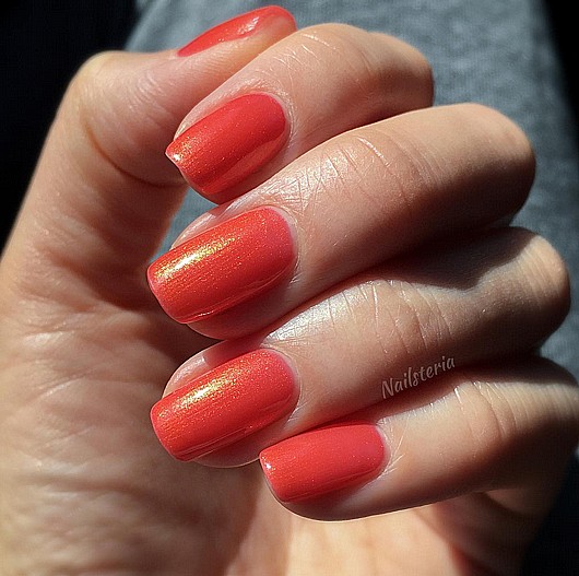 Shellac Jelly Bracelet לק ג'ל היפואלרגני בצבע כתום מטאלי עם שימר אטום ...