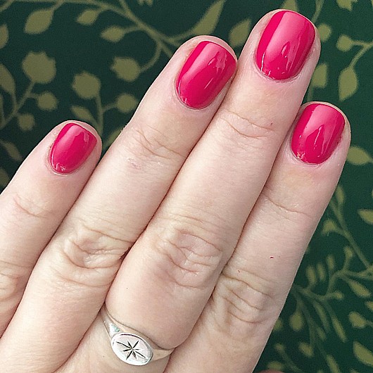 Shellac Pink Leggings לק ג'ל היפואלרגני בצבע ורוד כהה חצי שקוף | לק ג'ל ...